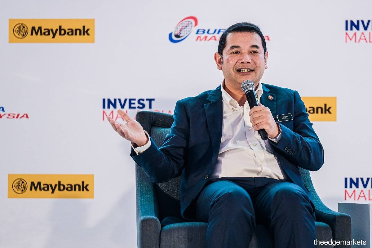 Incentives rather than subsidies on energy transition and digitalisation, says Rafizi